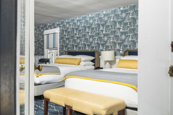 Danfords Hotel Rooms & Suites - Waterview Marina Accommodations Port ...